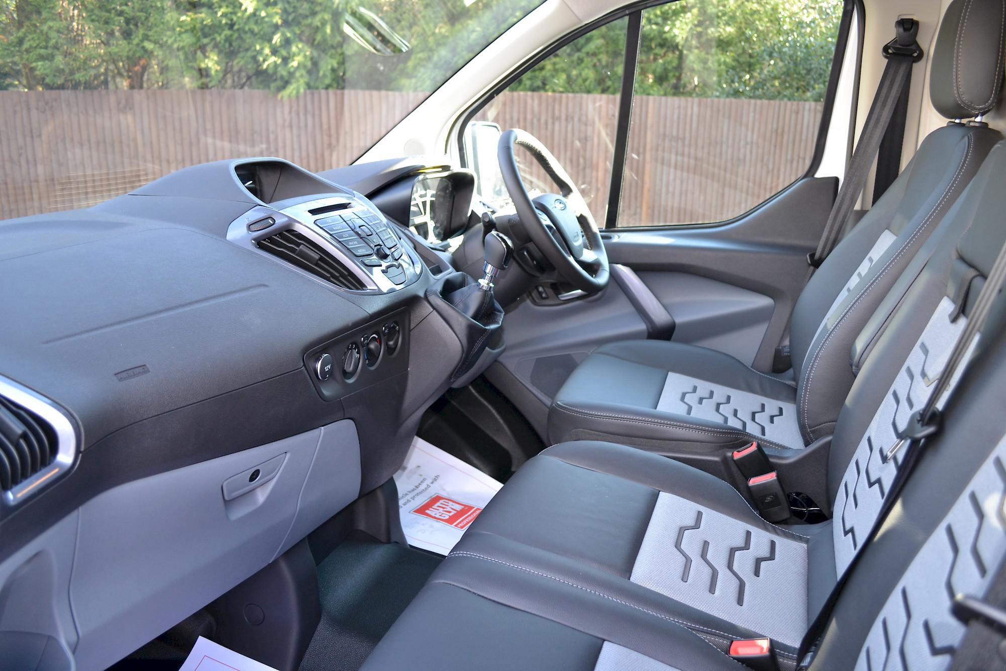 2016/16 Ford Transit Custom Sport 2.2TDCI 155ps Magnetic Grey ...
