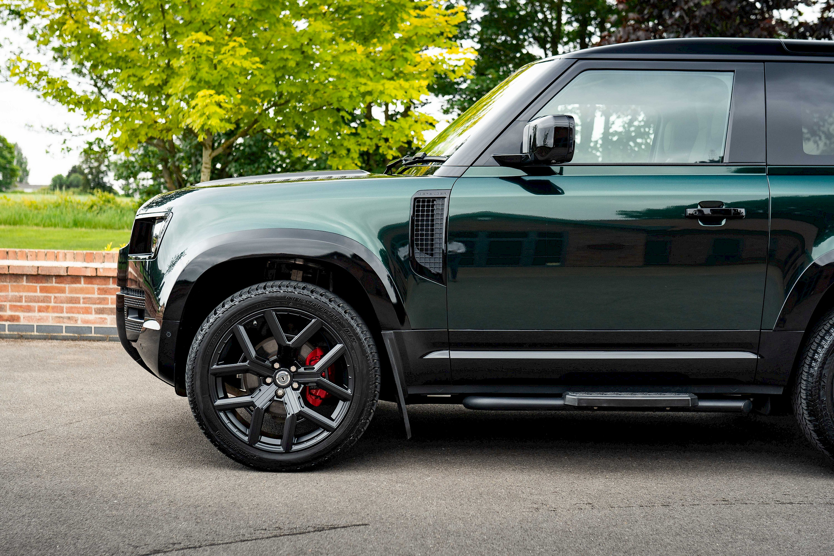 2022/71 Land Rover Defender 90 xDynamic HSE D250 Urban | Previously ...